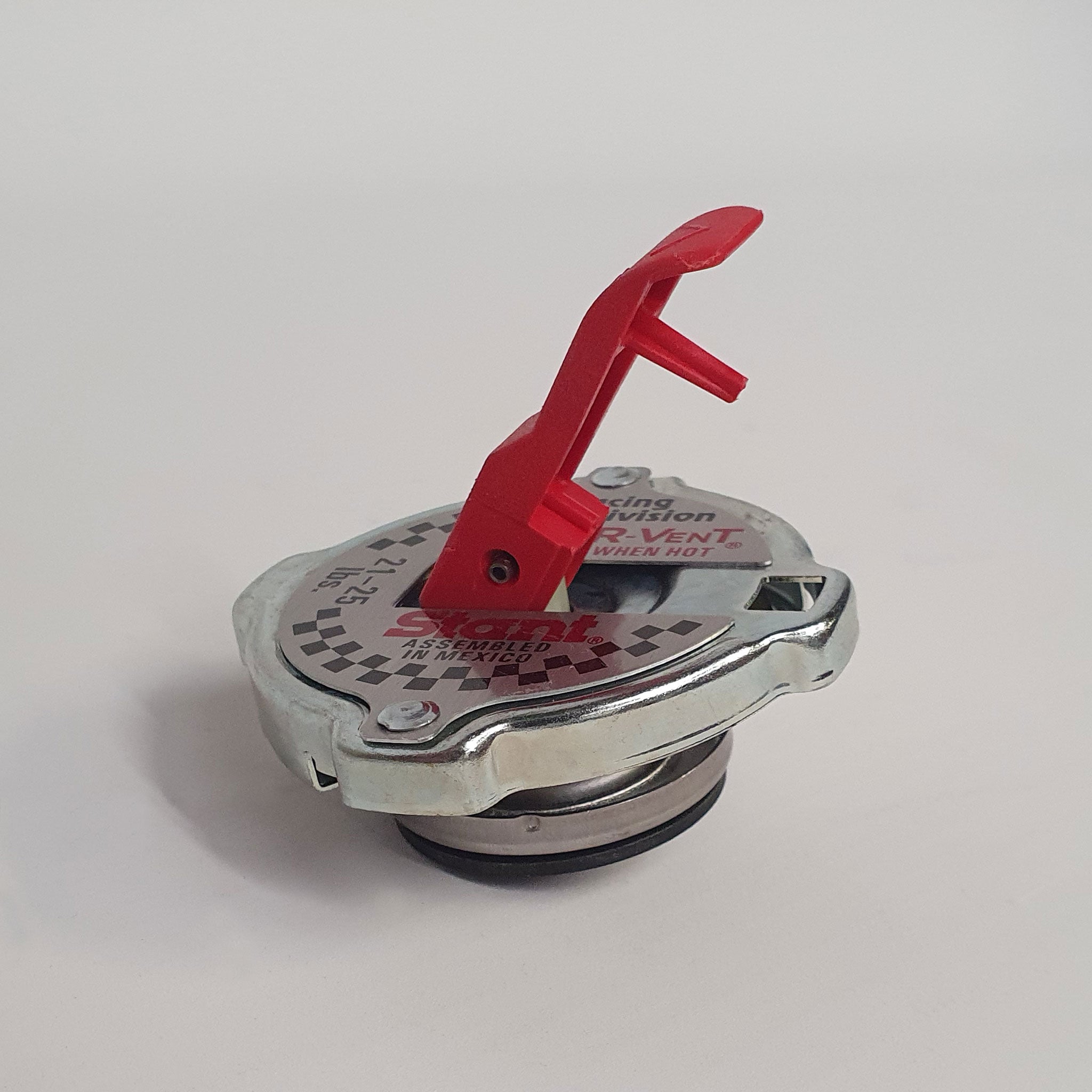 Stant 21-25 PSI Lever Radiator Cap – C Bradley Motorsport